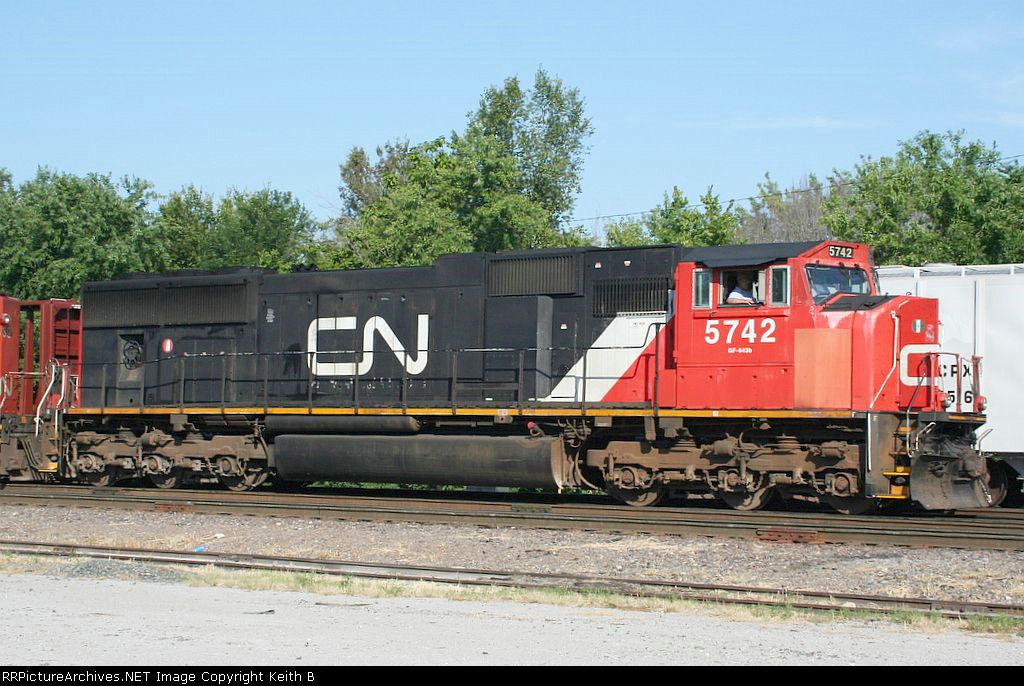 CN 5742